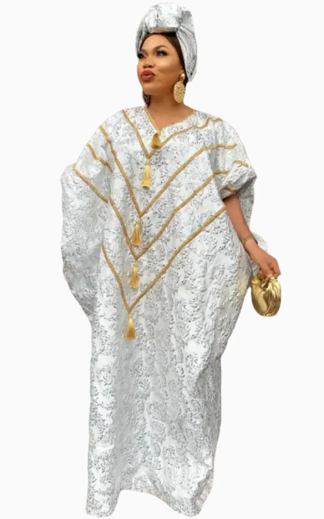 Boubou Africain Femme Argenté – Afro Élégance
